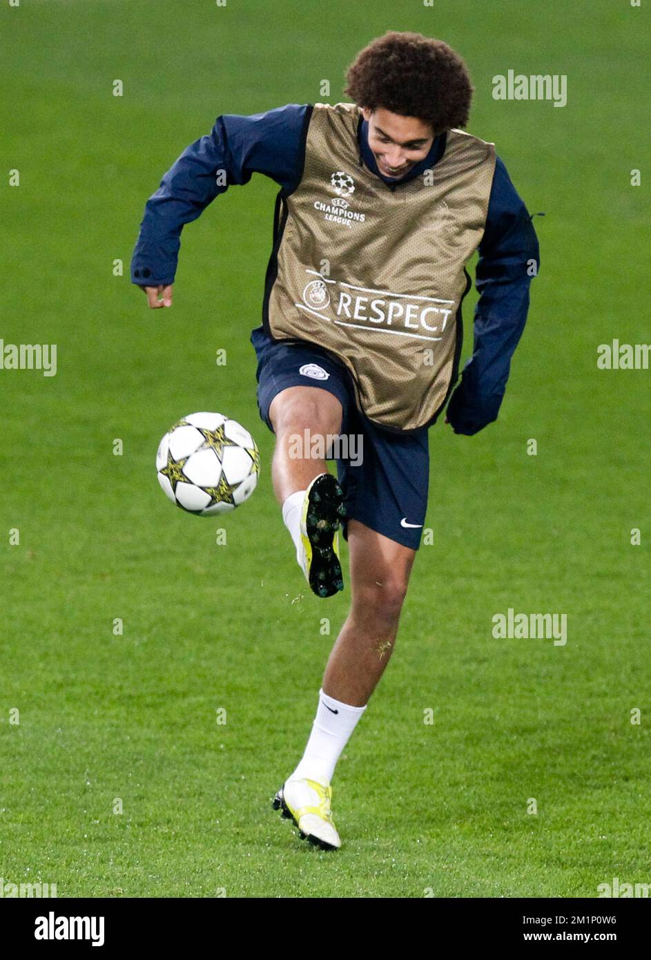 20121105 - BRUSSELS, BELGIUM: Zenit's Axel Witsel pictured during a ...