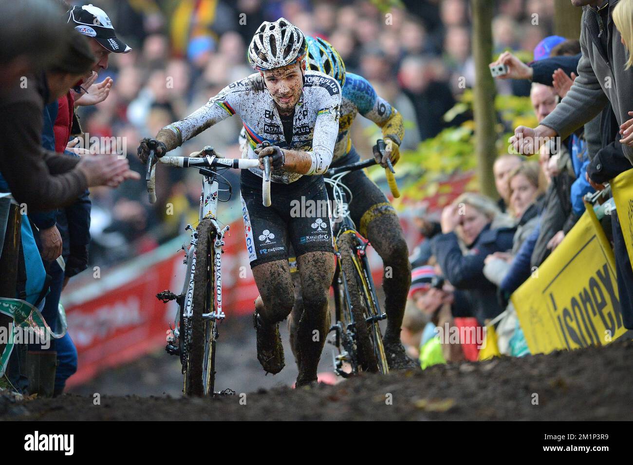 20121118 - ASPER-GAVERE, BELGIUM: Belgian Niels Albert in action during ...