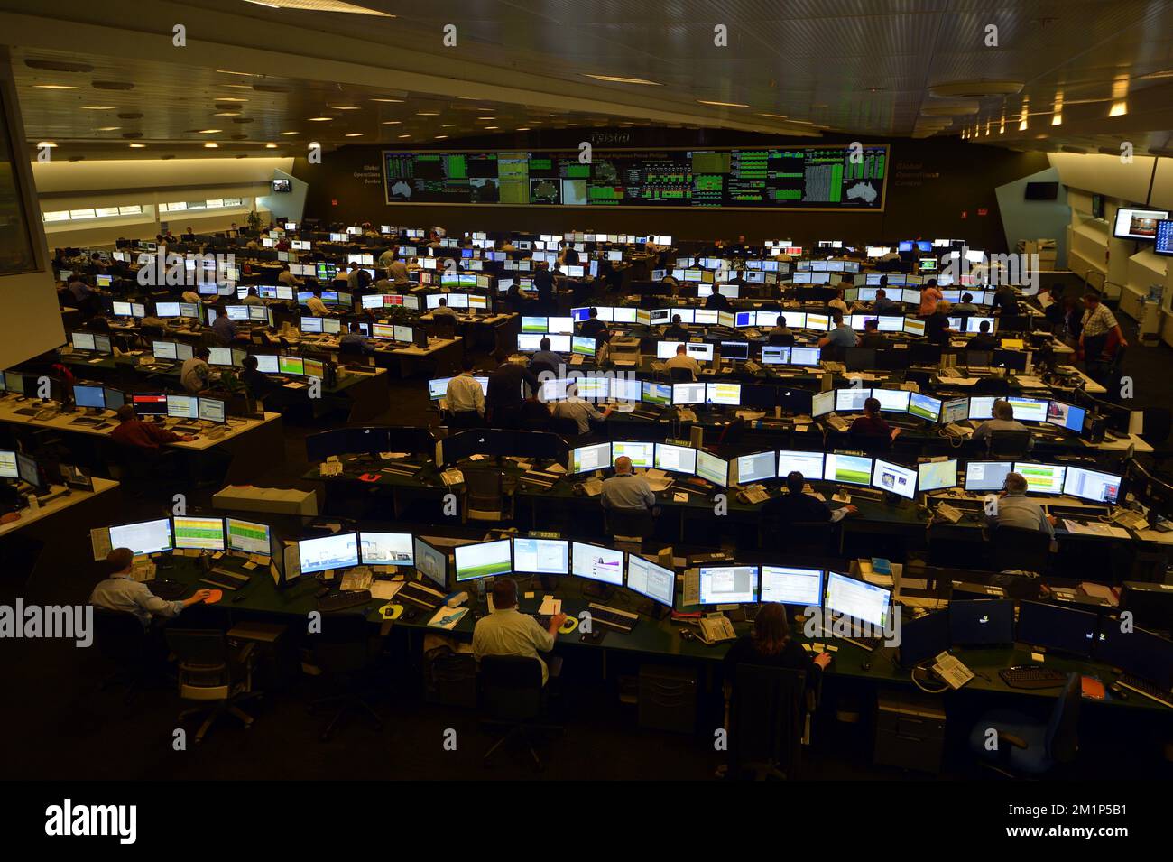 Global operations hi-res stock photography and images - Alamy