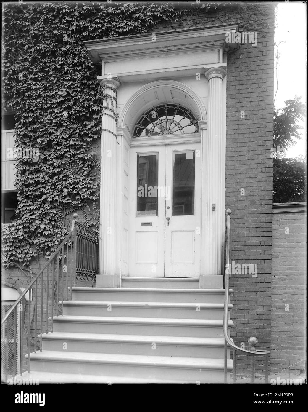 Baltimore, Maryland, 15 East Pleasant Street, exterior detail, front ...