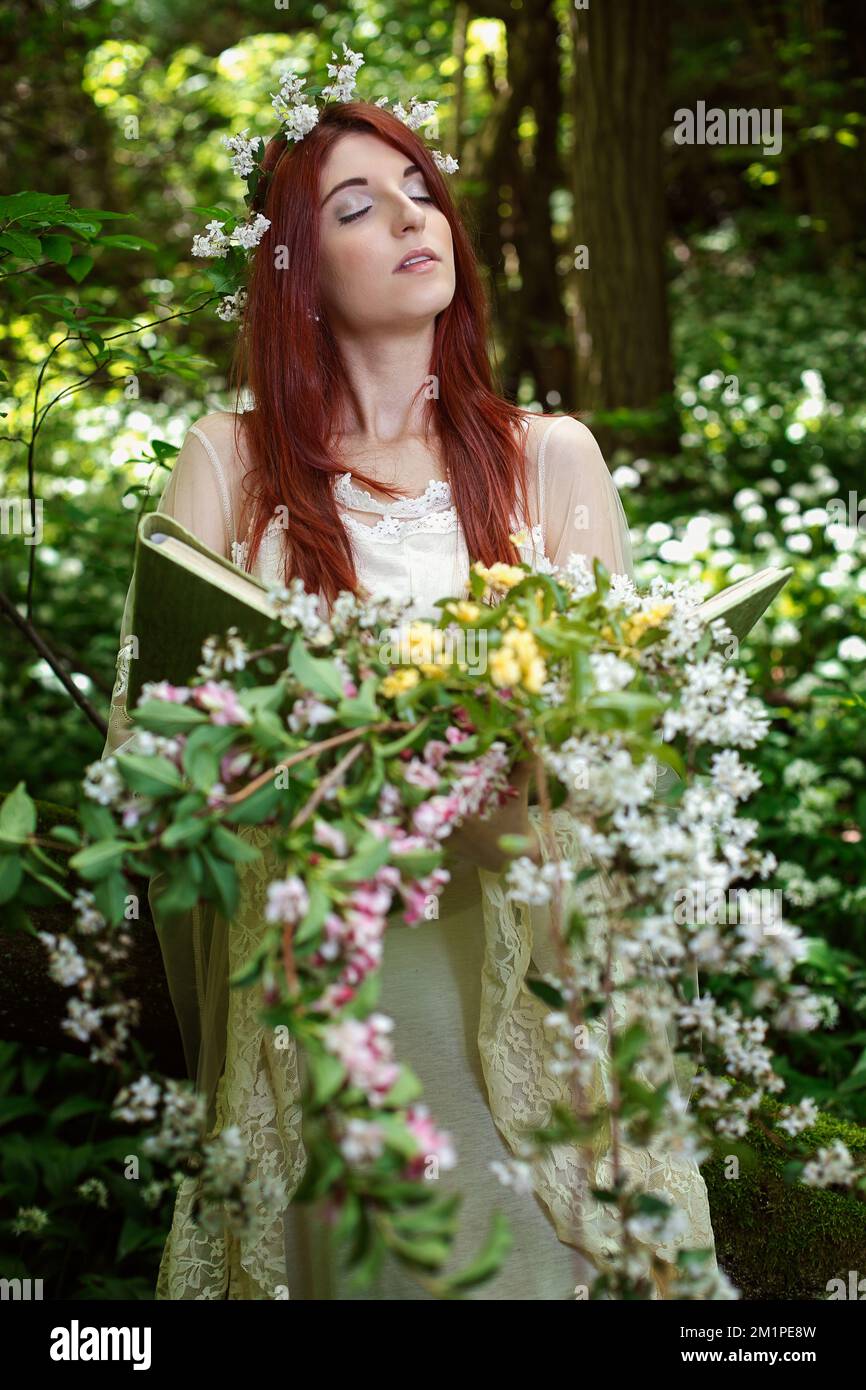 Flora goddess of spring and flowers hi-res stock photography and images ...