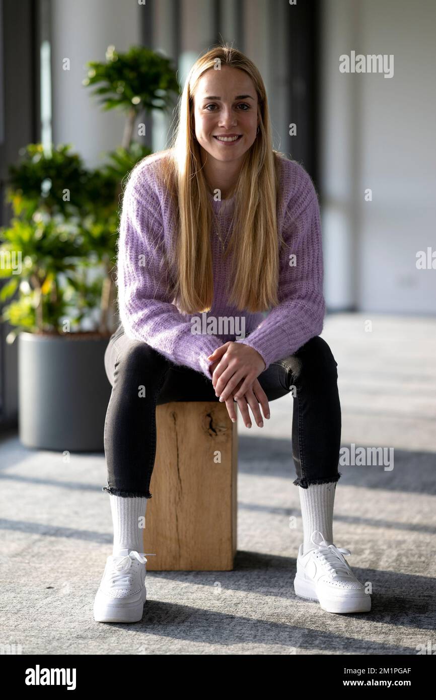 Munich, Germany. 13th Dec, 2022. National soccer player Giulia Gwinn ...