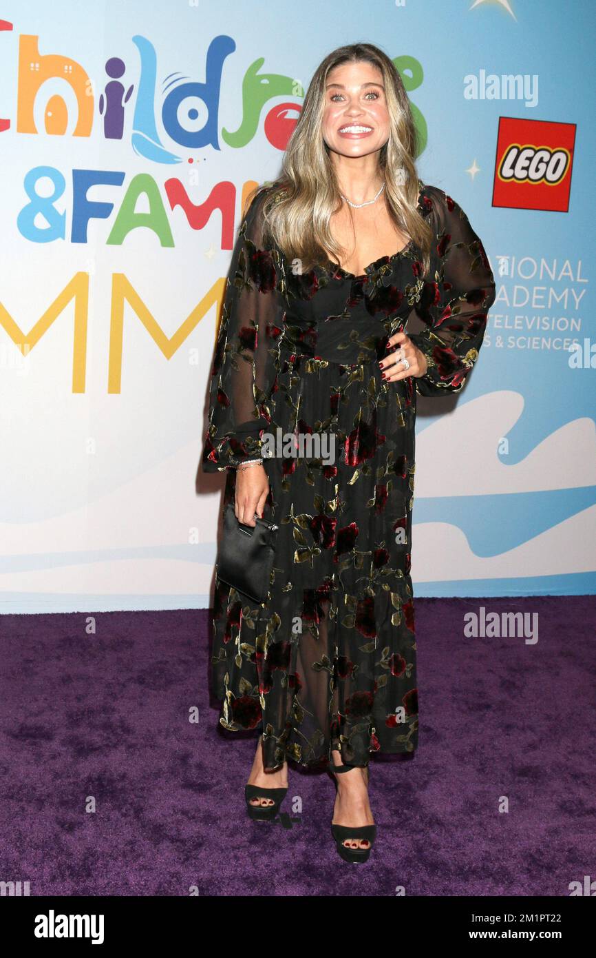 LOS ANGELES - DEC 10: Danielle Fishel at the 2022 Childrens and Family ...