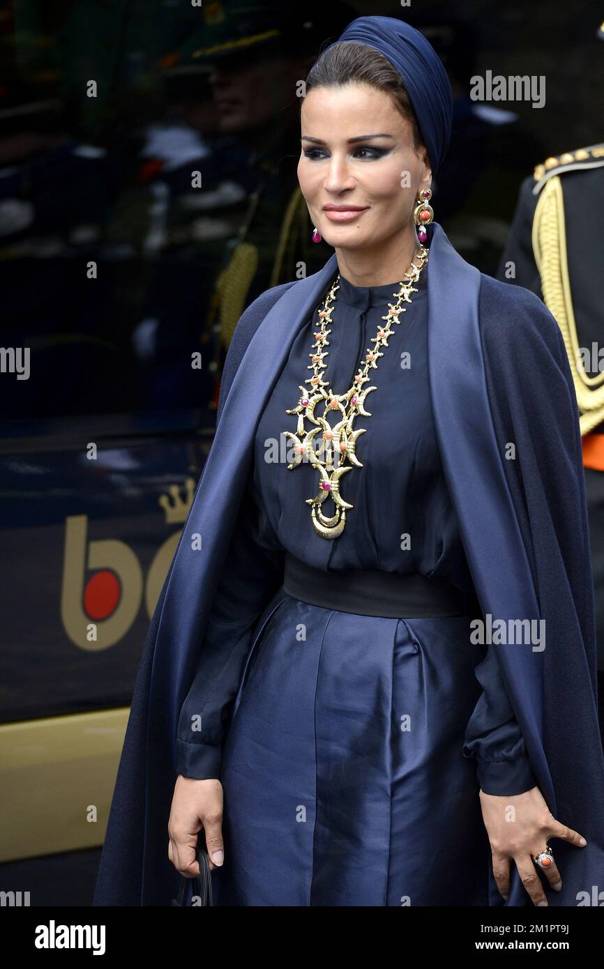 Sheikha mozah bint nasser al missned hi-res stock photography and ...