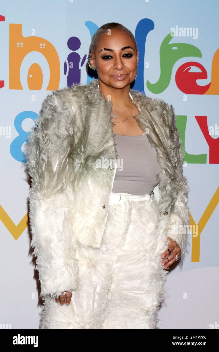 LOS ANGELES - DEC 10: Raven-Symone at the 2022 Childrens and Family ...