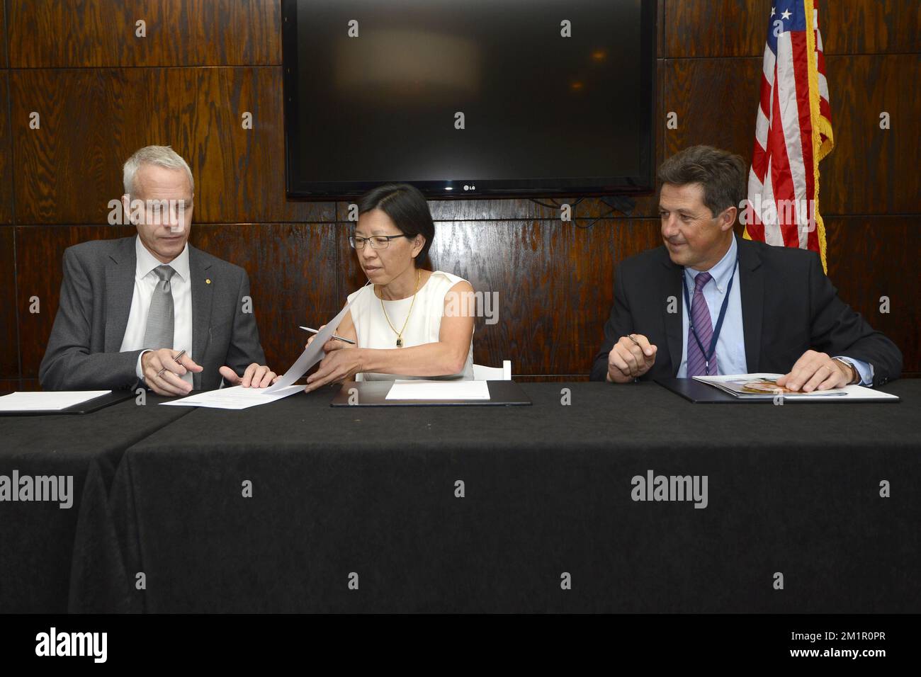 Nobel Prize winner Brian Kobilka, Co-founder of Confometrx, Tong Sun ...