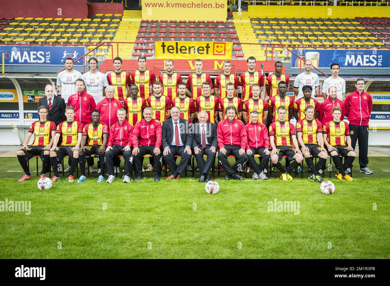 Mechelen's goalkeeper Tomislav Pacovski, Mechelen's goalkeeper Olivier ...