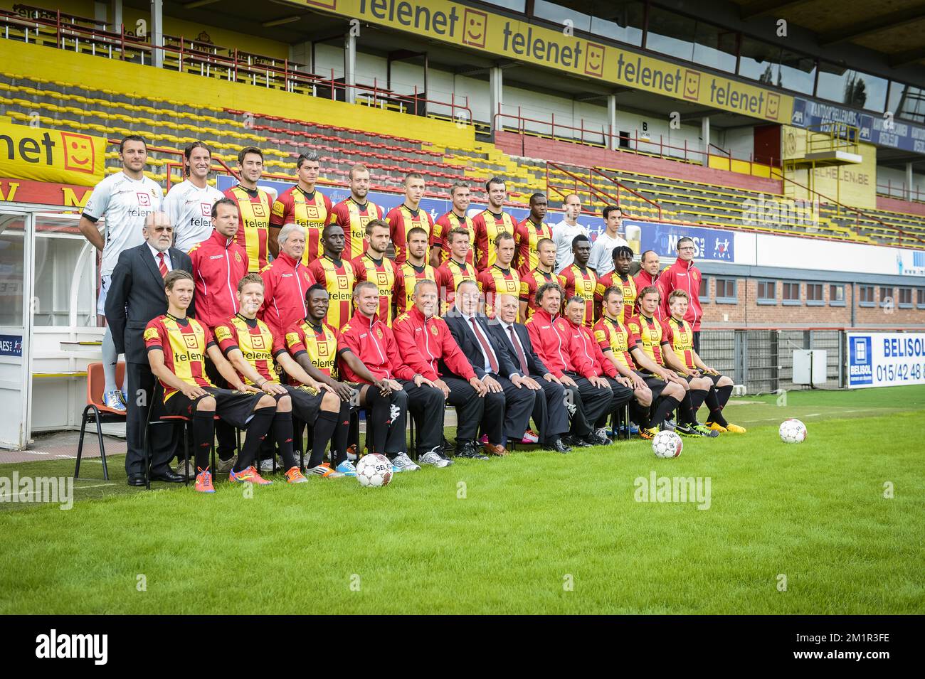 Mechelen's goalkeeper Tomislav Pacovski, Mechelen's goalkeeper Olivier ...