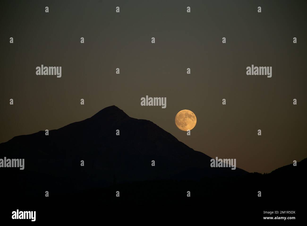 Moon scenics hi-res stock photography and images - Alamy