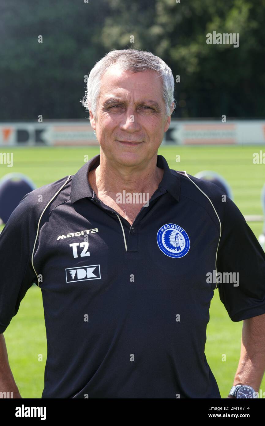 Gent's assistant coach Manu Ferrera pictured during the season photo ...