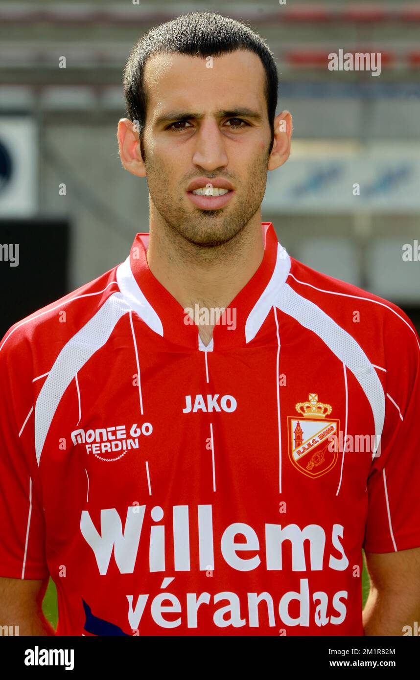 Mons' Yuval Shpungin pictured during the season photo shoot of Belgian ...