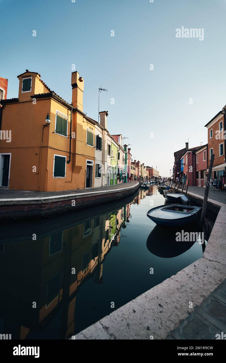 Bright colorful houses and buildings in Burano - streets of venice ...