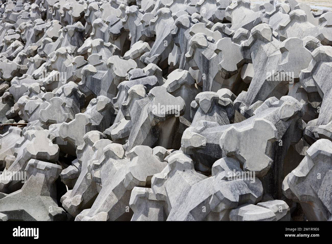 Wave dissipating concrete blocks hi-res stock photography and images ...