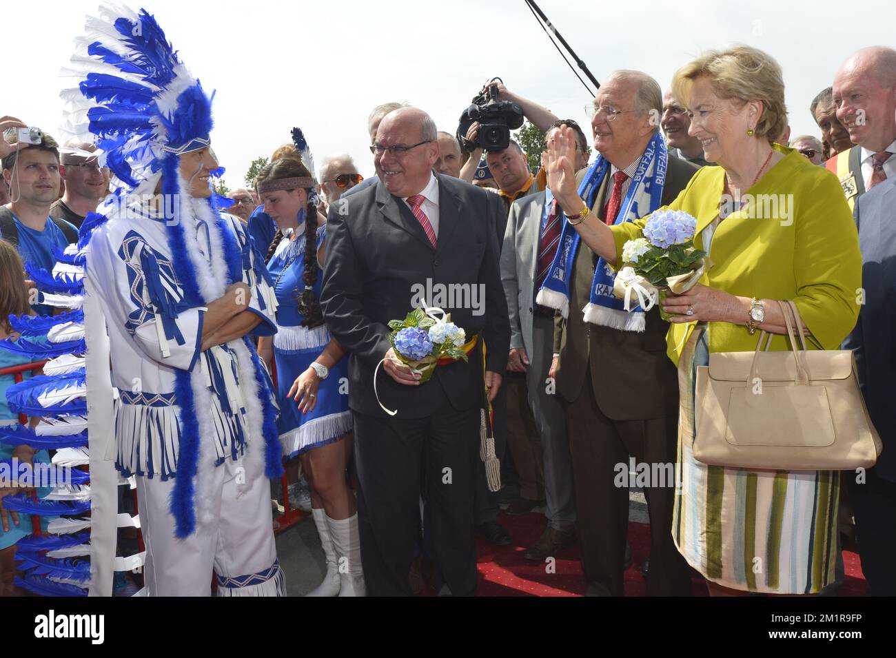 KAA Gent mascot 'Buffalo', Gent mayor Daniel Termont, King Albert II of ...