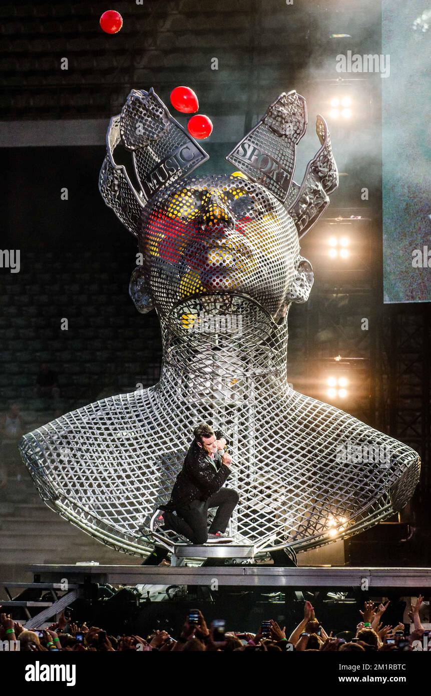 Illustration picture shows balloons flying from an artwork on stage ...