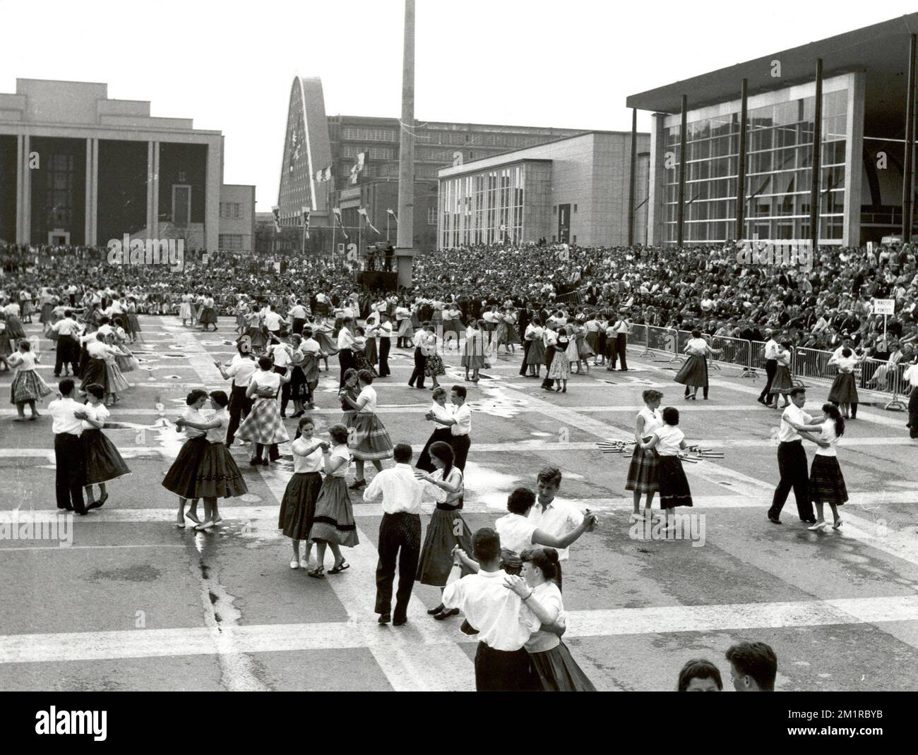 19580707 - BRUSSELS, BELGIUM: File picture shows dancing people during ...