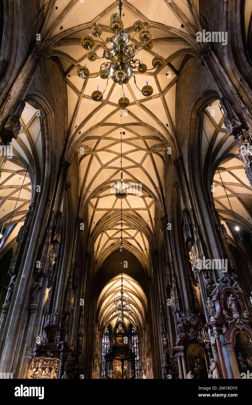 Wien stephansdom altar hi-res stock photography and images - Alamy