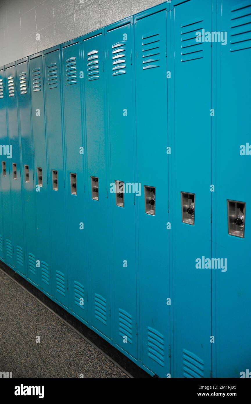Blue school lockers hi-res stock photography and images - Alamy