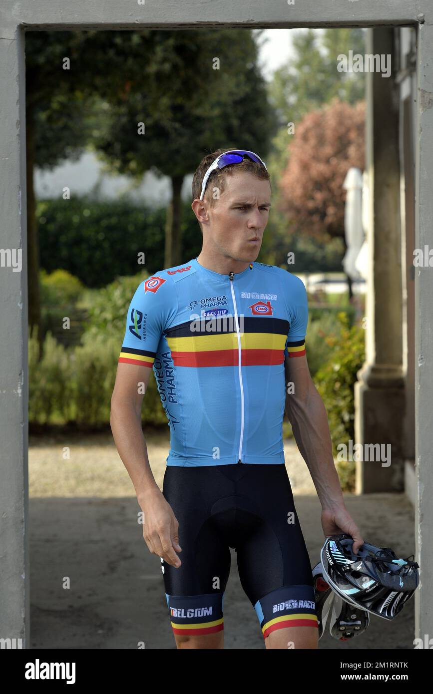 20130925 - FIRENZE, ITALY: Belgian Serge Pauwels arrives for a training ...