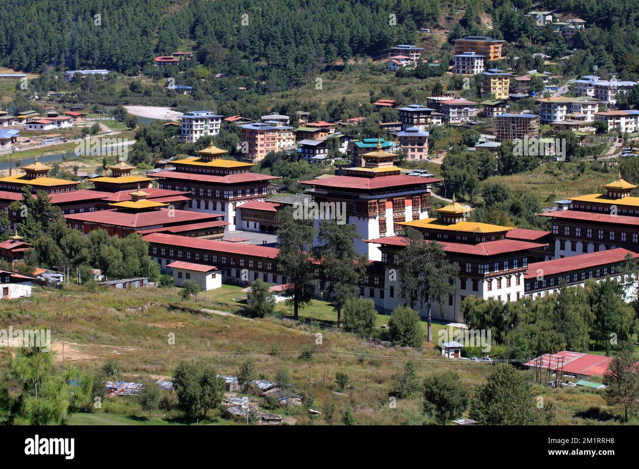 The Dechencholing Palace in Bhutan on a sunny day Stock Photo - Alamy