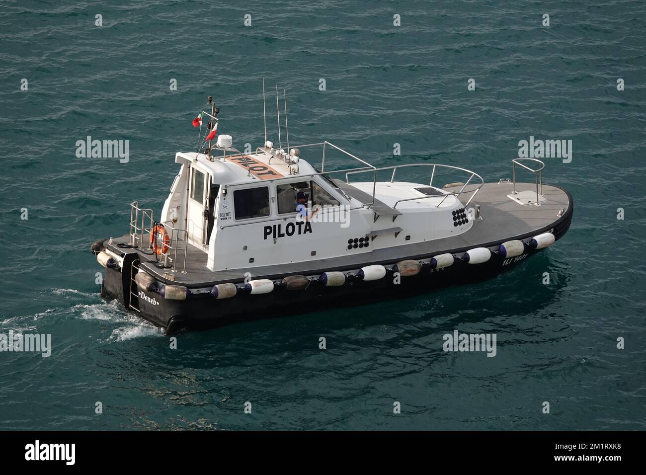 Large boat marina service hi-res stock photography and images - Alamy