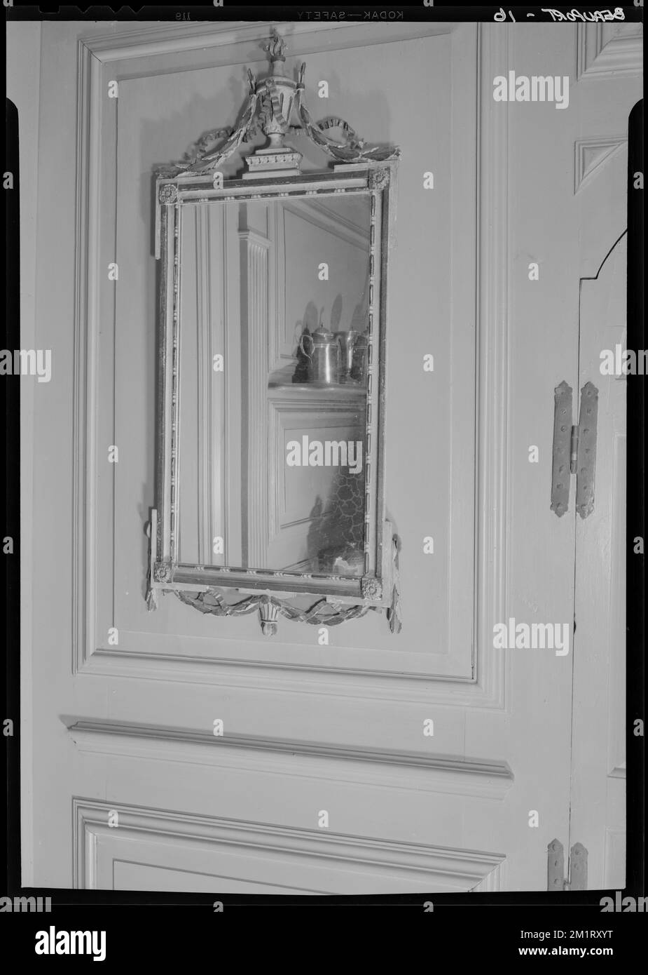 Beauport, Green Dining Room , Mirrors. Samuel Chamberlain Photograph ...