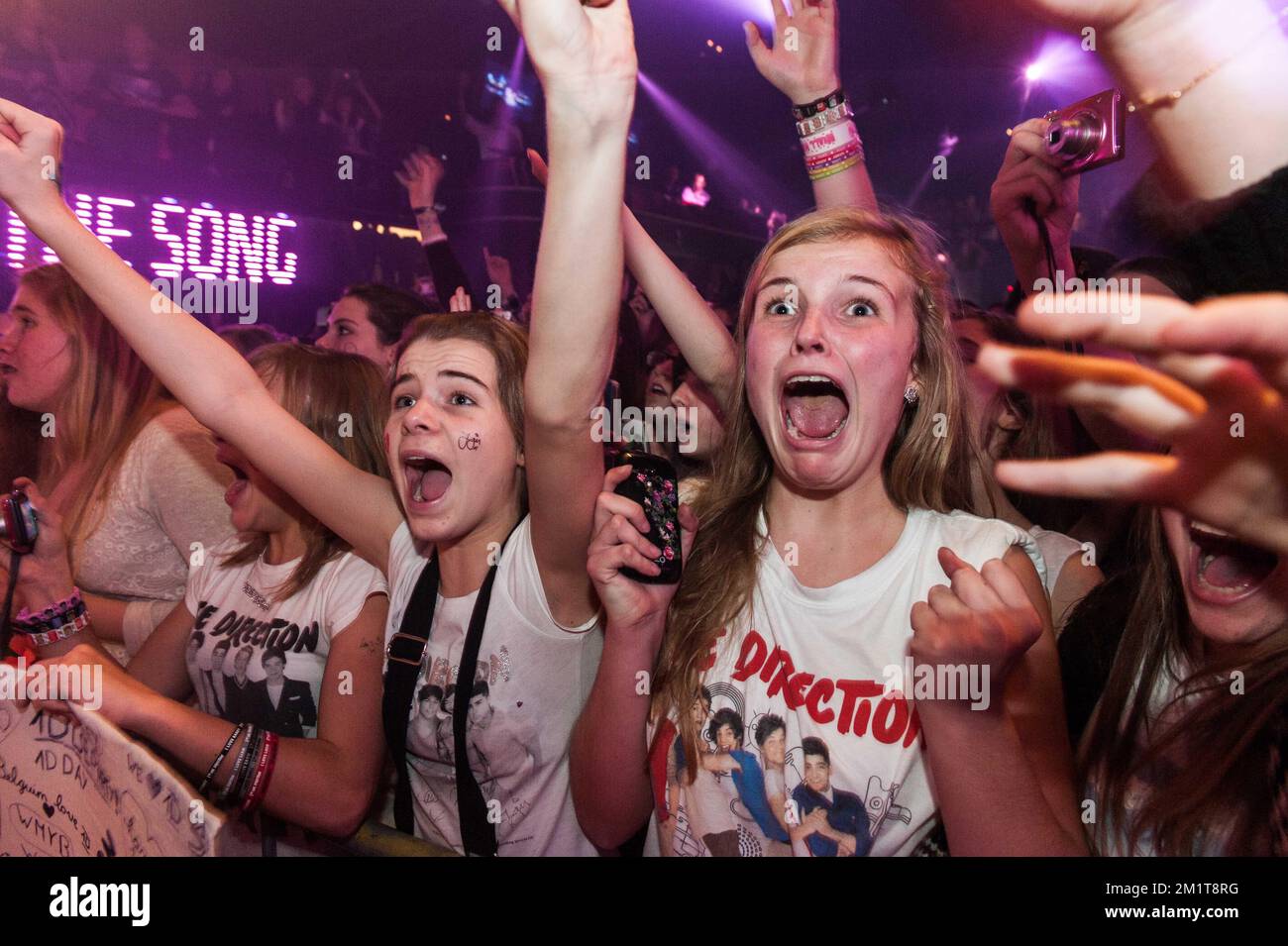 20131124 - WILLEBROEK, BELGIUM: fans scream during the Belgian fan day ...