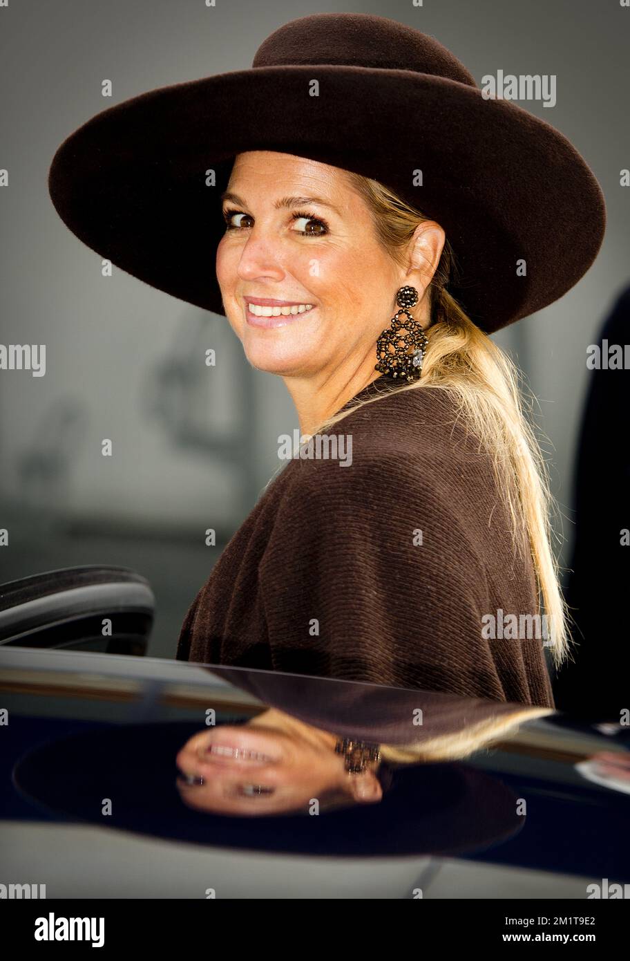 BADHOEVEDORP- NETHERLANDS 26-11-2013 Queen maxima opens the Queen ...