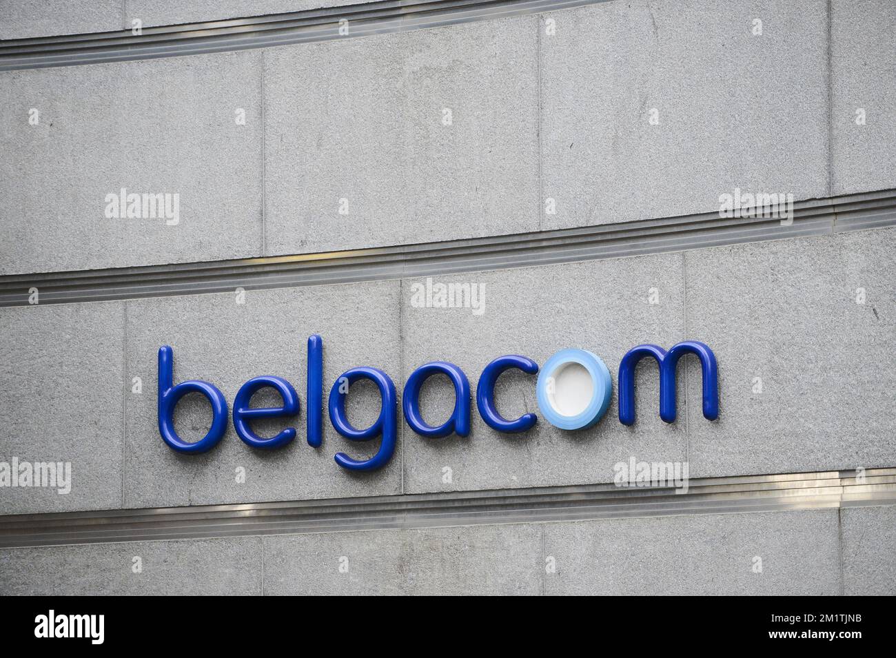 Serious logo hi-res stock photography and images - Alamy