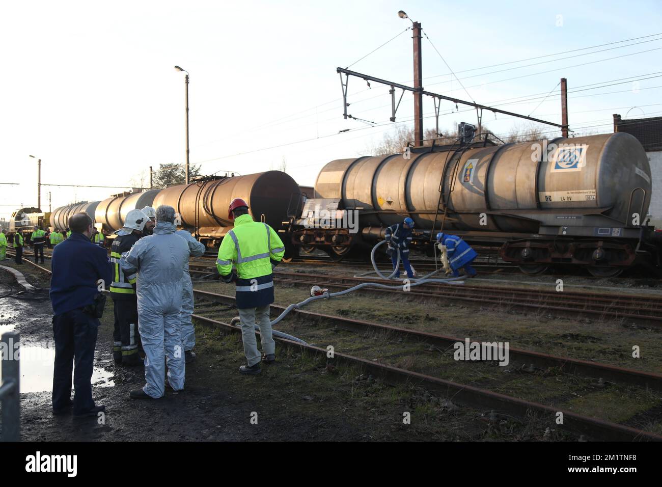 20140124 - JEMEPPE-SUR-SAMBRE, BELGIUM: Firemen pictured on the scene ...