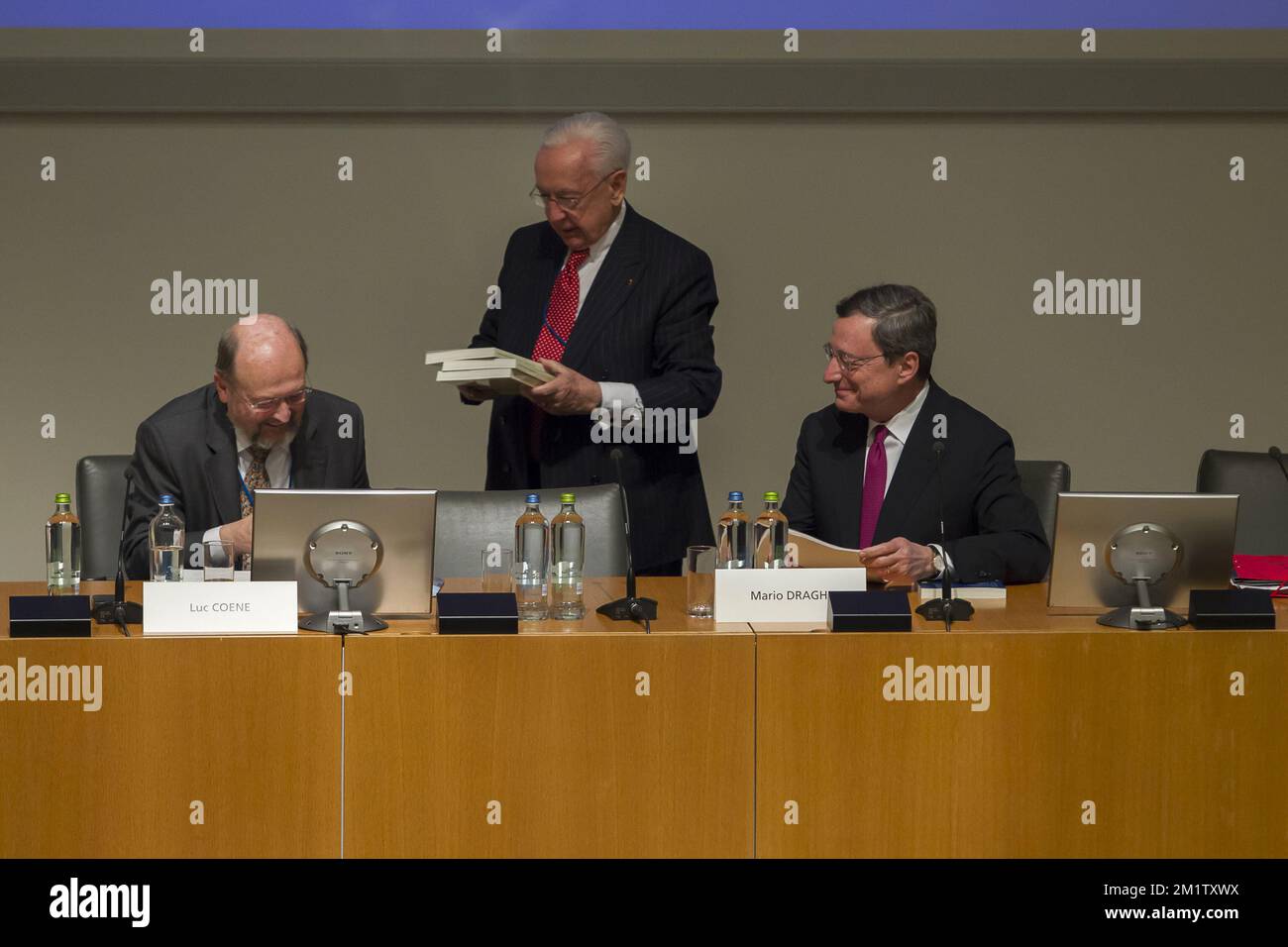 Nbb bank hi-res stock photography and images - Alamy