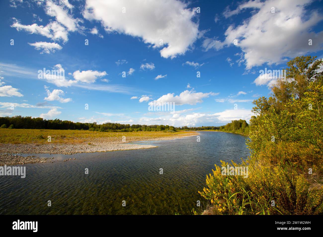 Landscape of the river park of Taro Parma Stock Photo - Alamy