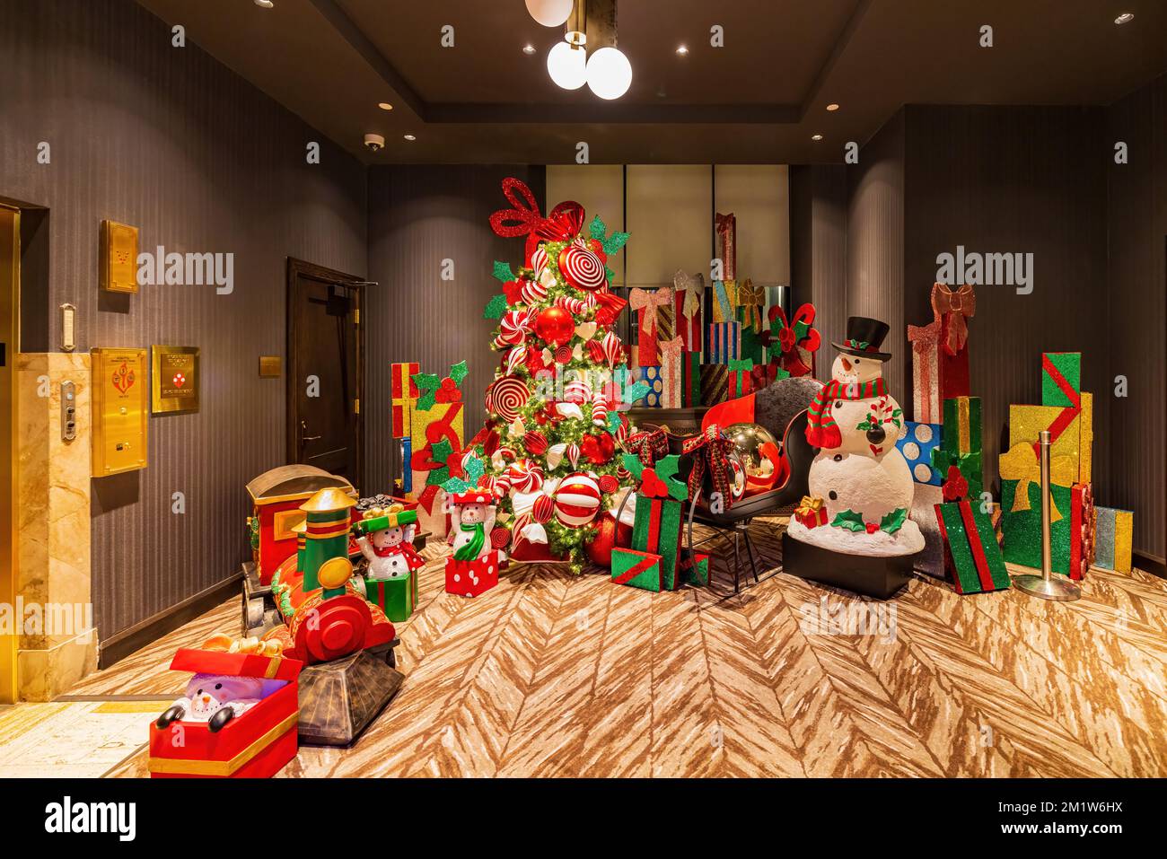 Oklahoma, DEC 11 2022 - The beautiful Christmas decorations inside the ...