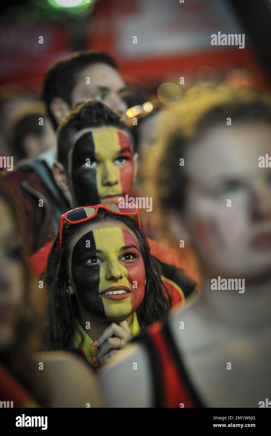 Football fans headshot head shot portrait hi-res stock photography and ...