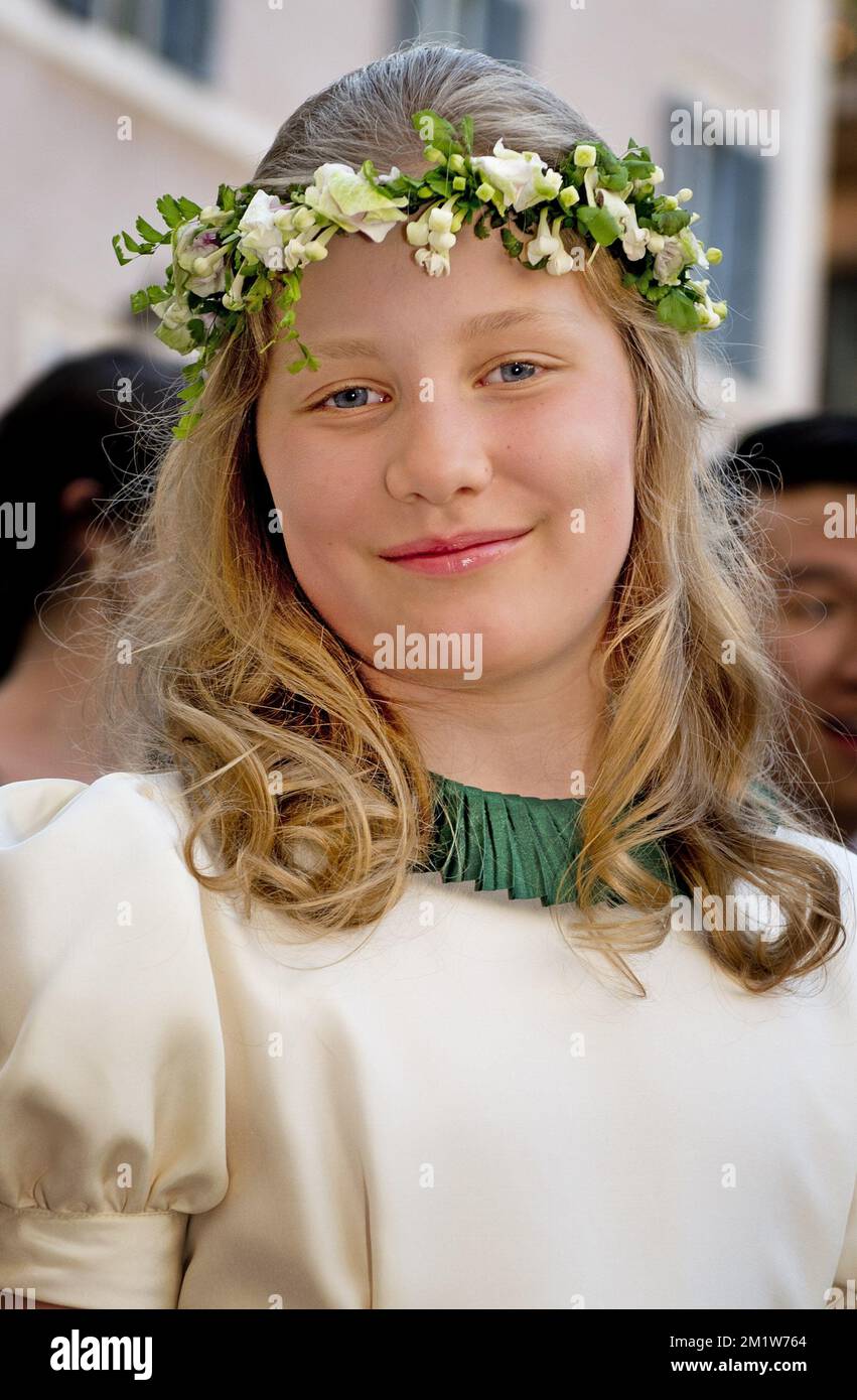 Prinses Elisabeth and princess Louise Wedding Royal marriage of Belgium ...