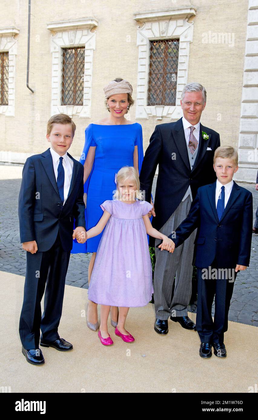 King Filip (Philippe) and Queen Mathilde. Prins Gabriel, Prins Emmanuel ...