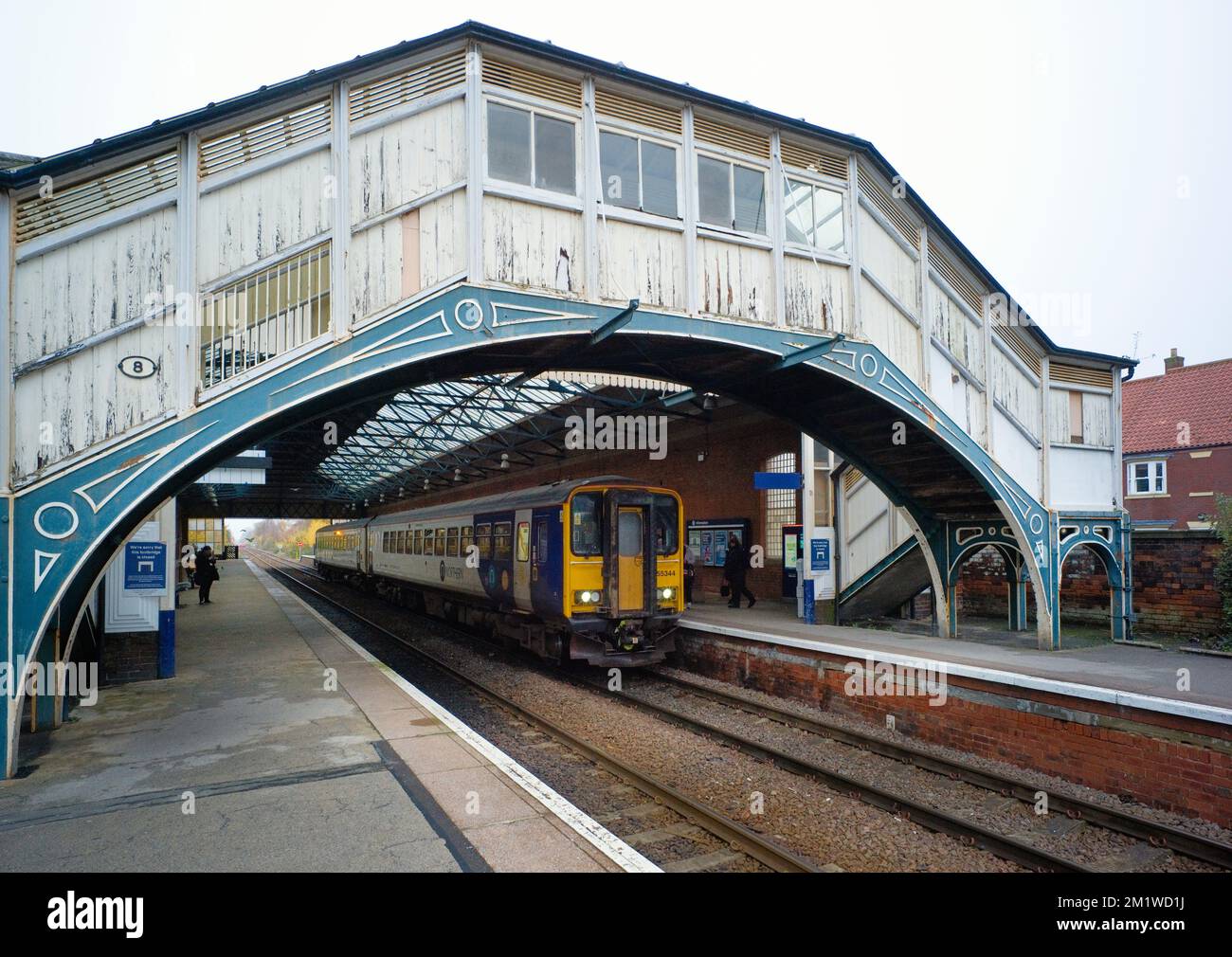Hull train station hi-res stock photography and images - Alamy