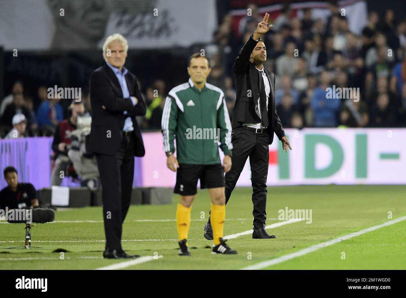 Feyenoord's head coach Fred Rutten and Standard's head coach Guy Luzon ...