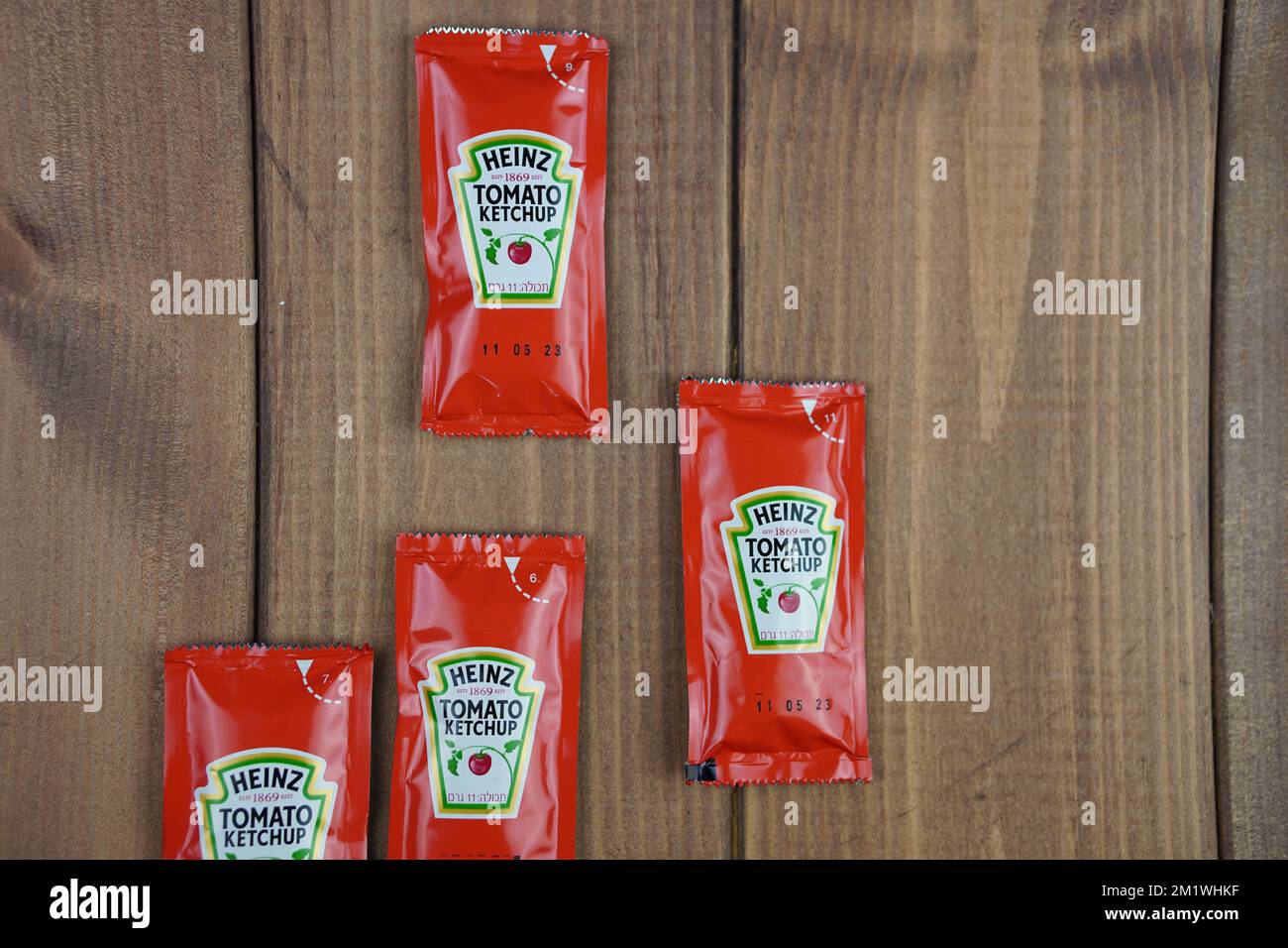 Ketchup sachet hi-res stock photography and images - Alamy