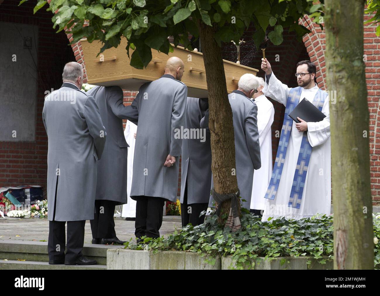 Illustration picture shows the funeral ceremony, Thursday 09 October ...
