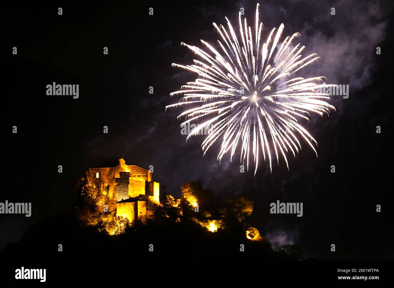 Rossena castle with fireworks Stock Photo - Alamy