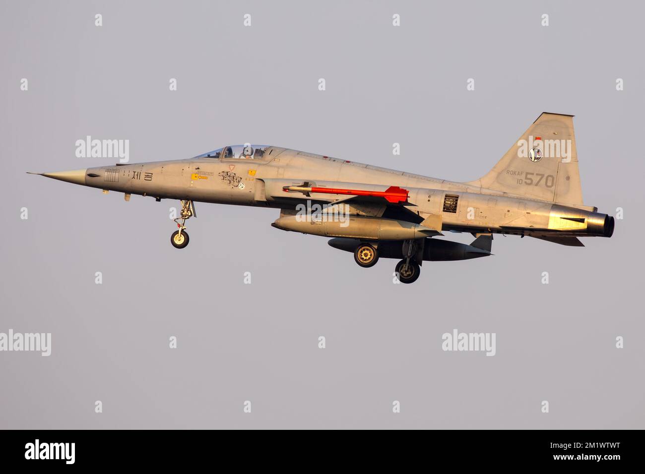 F 5f aircraft hi-res stock photography and images - Alamy