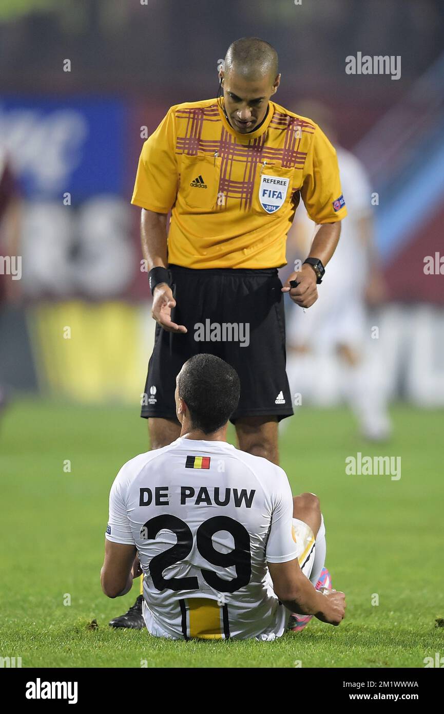 20141023 - TRABZON, TURKEY: Referee Liany Liran and Lokeren's Nill De ...