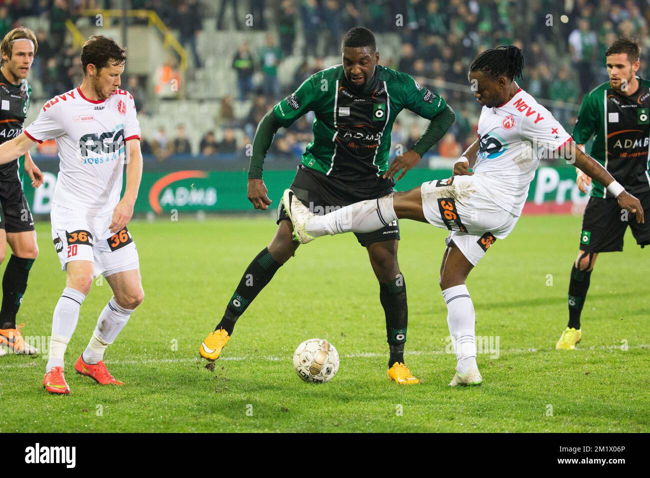 20141101 - BRUGGE, BELGIUM: Cercle's Richard Sukuta and Kortrijk's ...