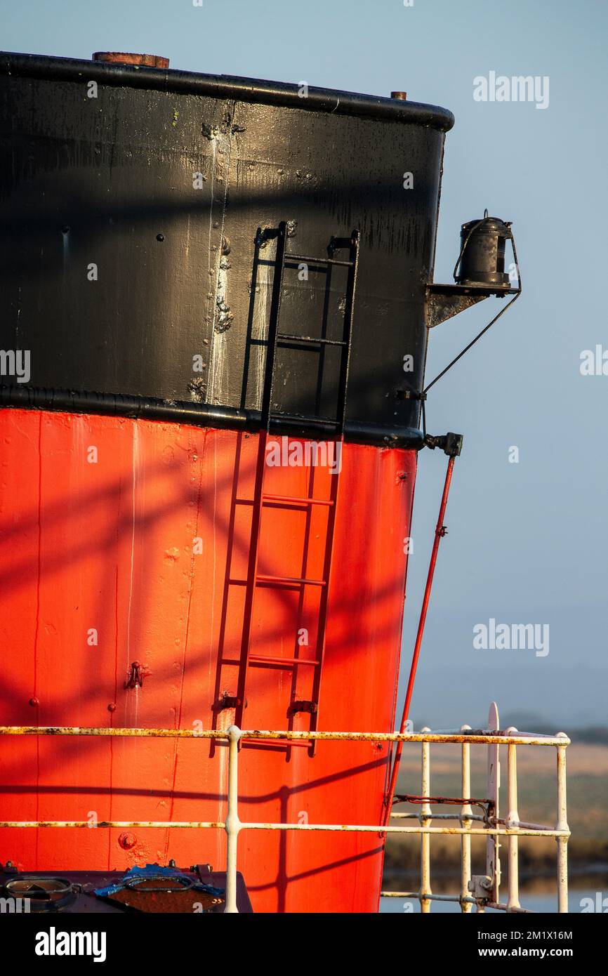 The funnel of the tug Garnock at Irvine harbour Stock Photo - Alamy