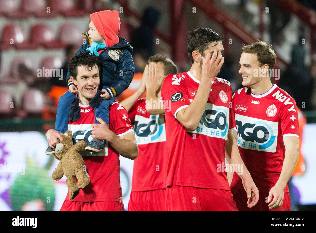 20141108 - KORTRIJK, BELGIUM: Kortrijk's Gert-Jan De Mets with his son ...