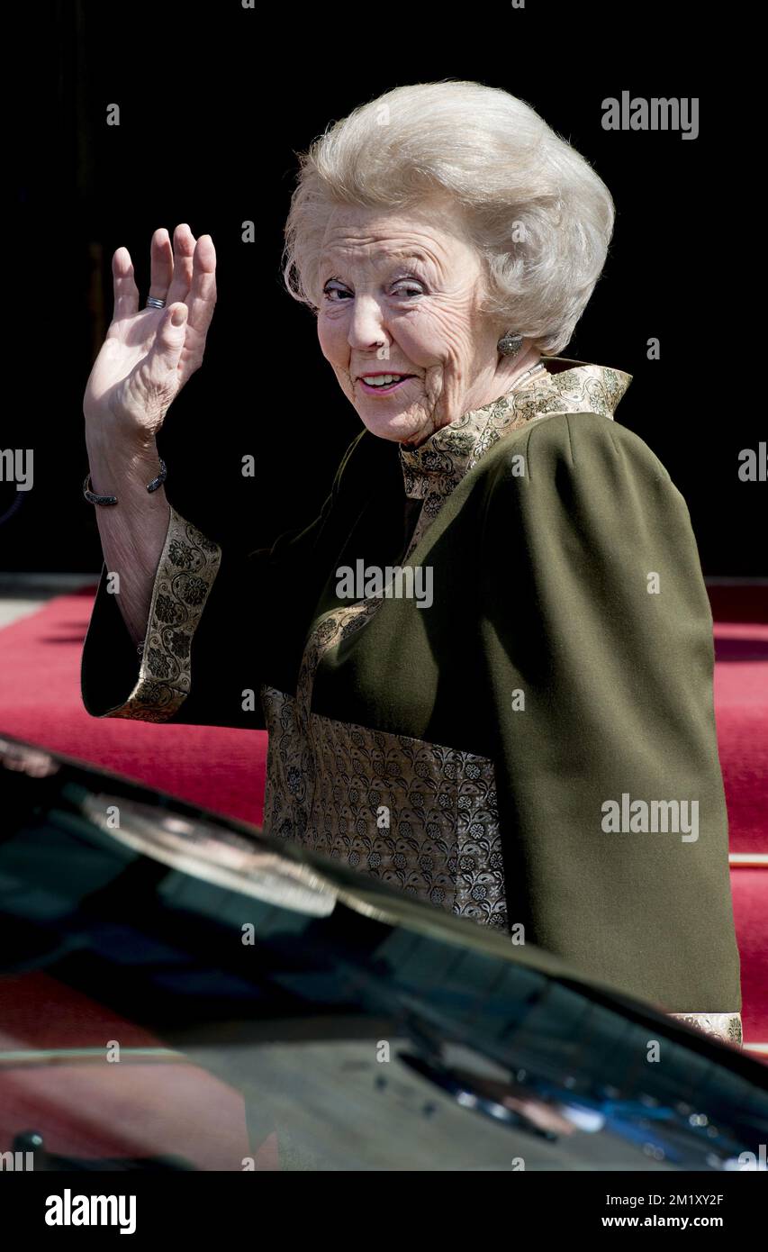 AMSTERDAM - Arrival of Princess Beatrix Celebration party for King ...