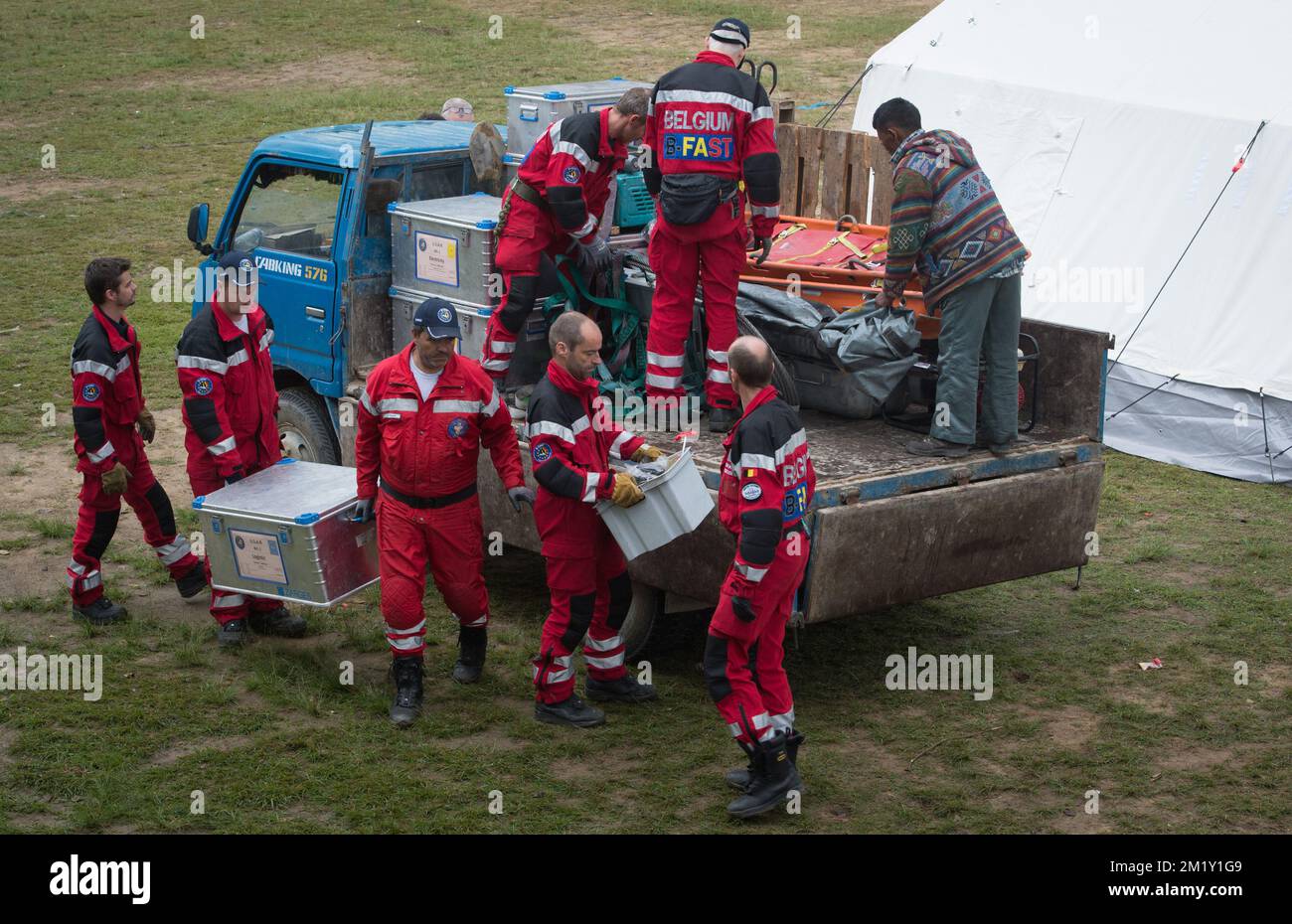 20150430 - GORKHA, NEPAL: B-Fast team prepares the camp during an ...