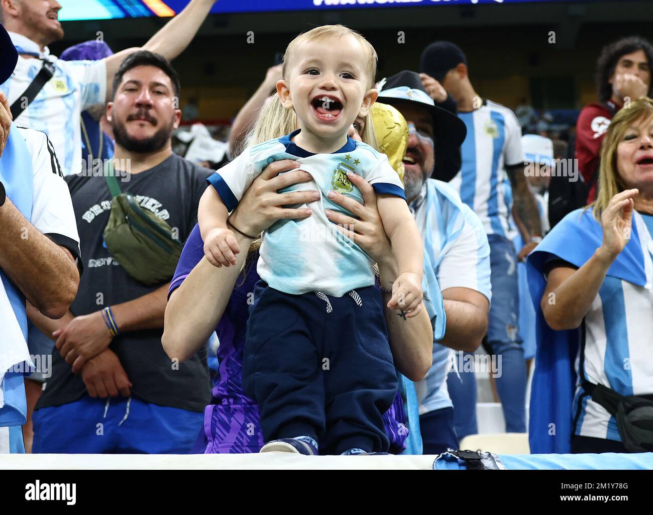 Argentina fans world cup final 2022 hi-res stock photography and images ...
