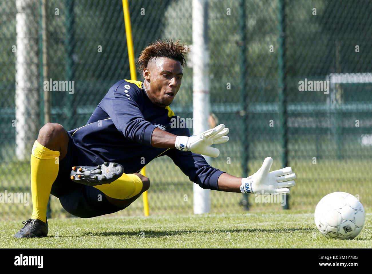Belgium goalkeeper hi-res stock photography and images - Alamy